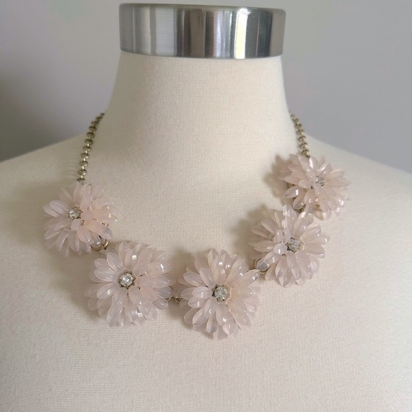 J. Crew | Jewelry | Nwots J Crew Full Bloom Statement Necklace In Petal ...